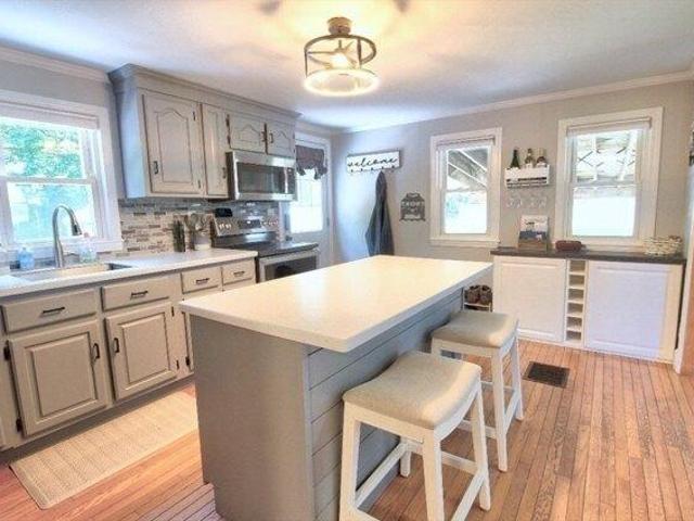 house with 2 bedroom, Fitchburg MA ES104790442