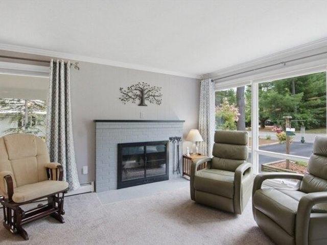 house with 2 bedroom, Fitchburg MA ES105059009