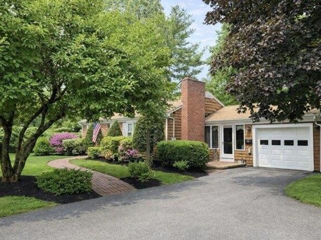 house with 2 bedroom, Foxboro MA DLS102961016