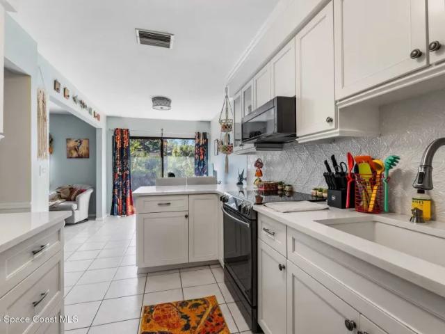 house with 2 bedroom, FL FL DS102399557