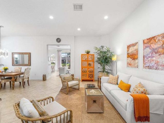 house with 2 bedroom, FL FL DS102660469