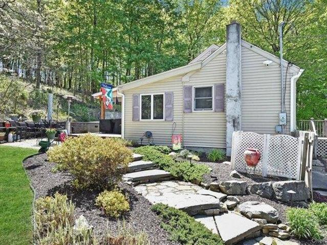 house with 2 bedroom, Florida NY ES105203980