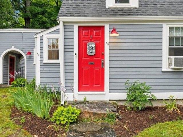 house with 2 bedroom, Framingham MA ES105040909