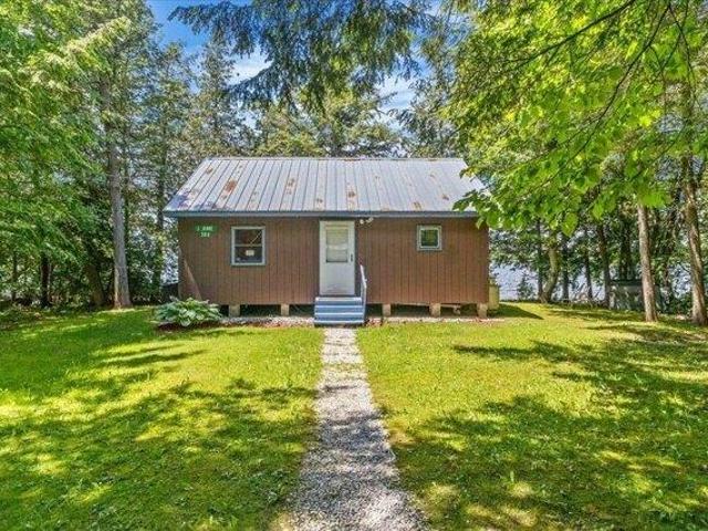 house with 2 bedroom, Franklin VT DS104192689