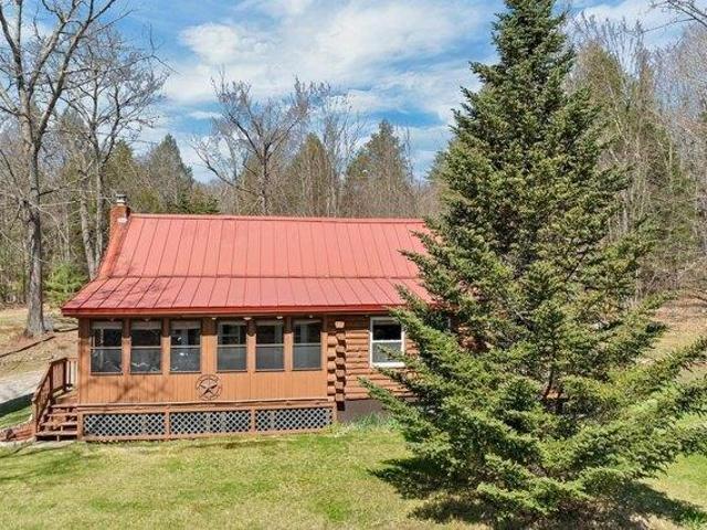 house with 2 bedroom, Franklin NH DLS102062122