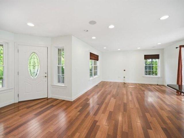 house with 2 bedroom, Fremont NH ES103224264