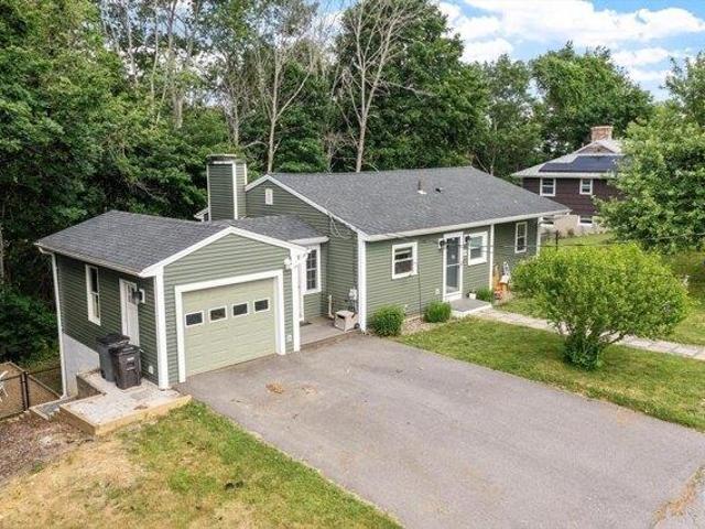 house with 2 bedroom, Gardner MA DS104044837