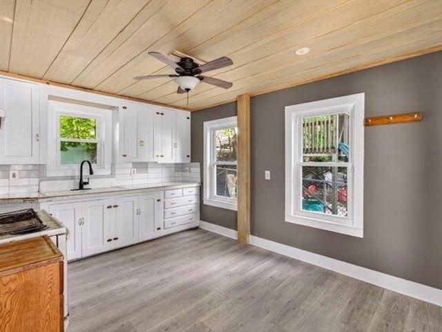 house with 2 bedroom, Gardner MA DS103774198