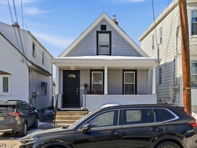 house with 2 bedroom, Garfield NJ DLS101899534