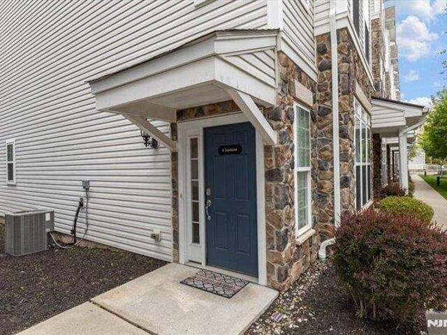 house with 2 bedroom, Garfield NJ DS102478598