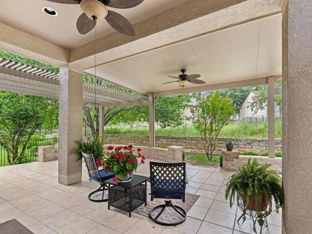 house with 2 bedroom, Georgetown TX DLS88247413