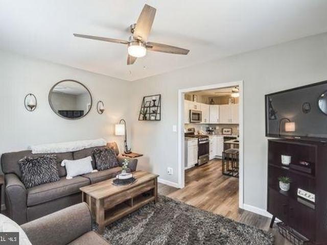 house with 2 bedroom, Gibbstown NJ ES105174495