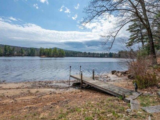 house with 2 bedroom, Goffstown NH DS102475265