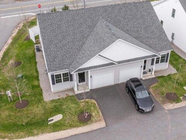 house with 2 bedroom, Goffstown NH DS102060559