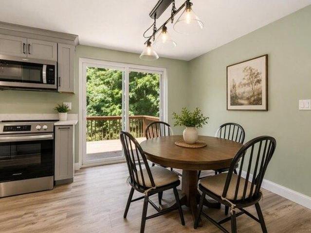 house with 2 bedroom, Goffstown NH ES104044304