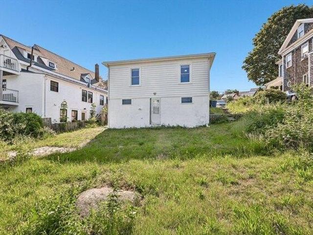house with 2 bedroom, Gloucester MA ES105141262
