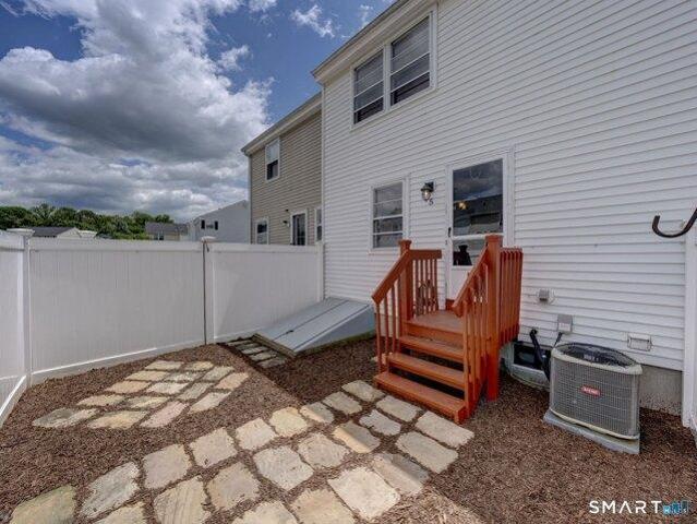 house with 2 bedroom, Glastonbury CT DS103185883
