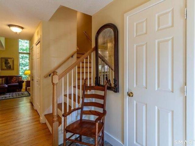 house with 2 bedroom, Glastonbury CT ES104832212