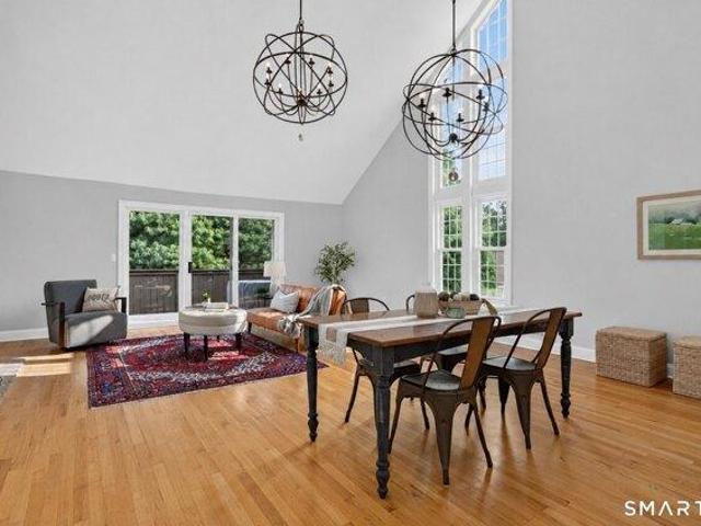 house with 2 bedroom, Glastonbury CT ES105158397