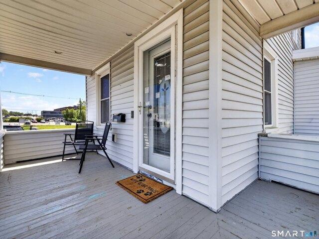 house with 2 bedroom, Groton CT DLS103073880