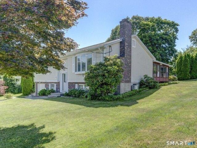 house with 2 bedroom, Groton CT ES104329743
