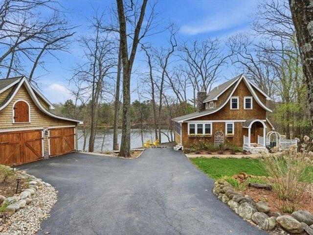 house with 2 bedroom, Groton MA DLS102586884
