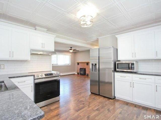house with 2 bedroom, Granby CT ES104718650