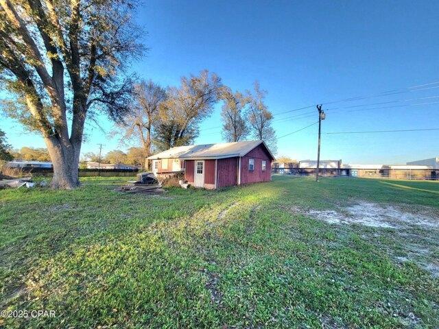 house with 2 bedroom, Grand Ridge FL DS89959691