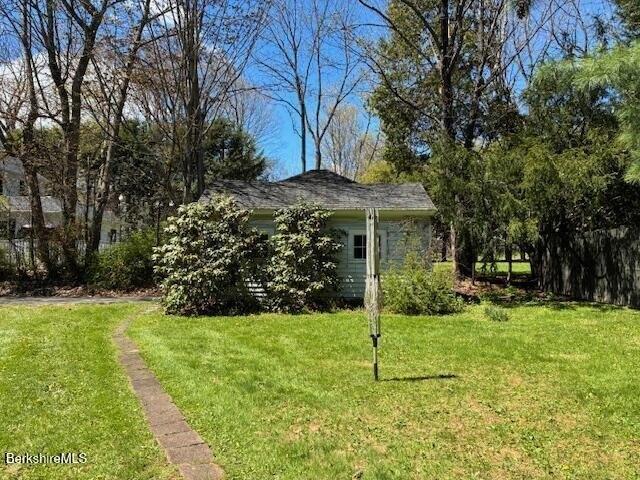 house with 2 bedroom, Great Barrington MA ES102859916