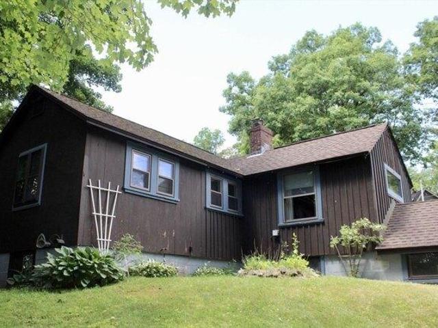 house with 2 bedroom, Greenfield MA ES104410596