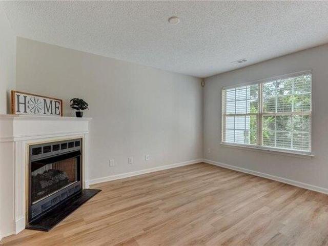 house with 2 bedroom, Greensboro NC ES104907535