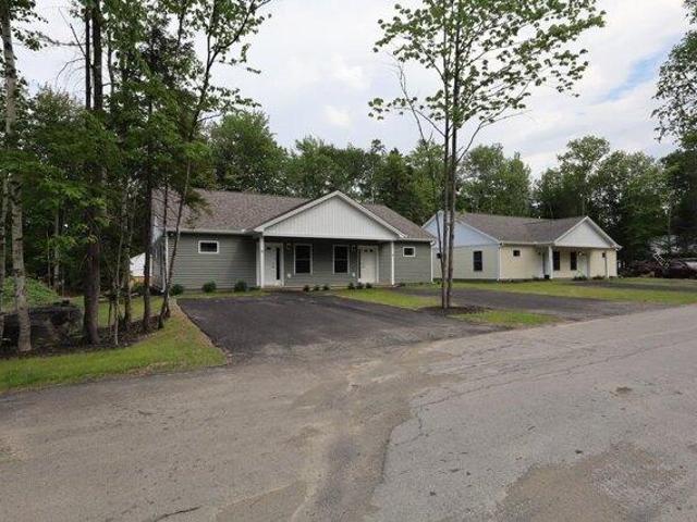 house with 2 bedroom, Greenville ME DS103848765
