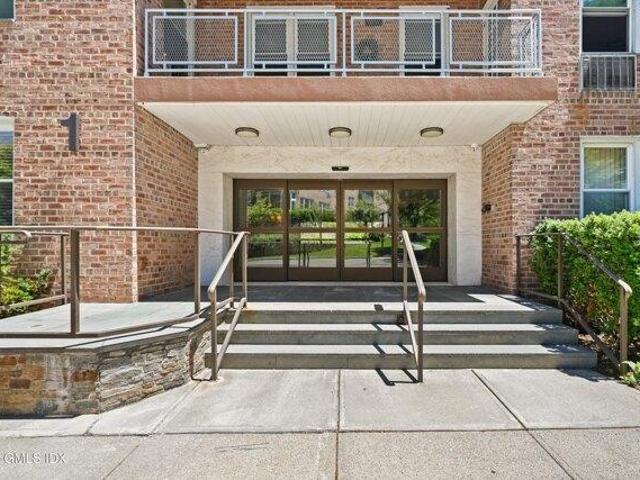 house with 2 bedroom, Greenwich CT DS104112744