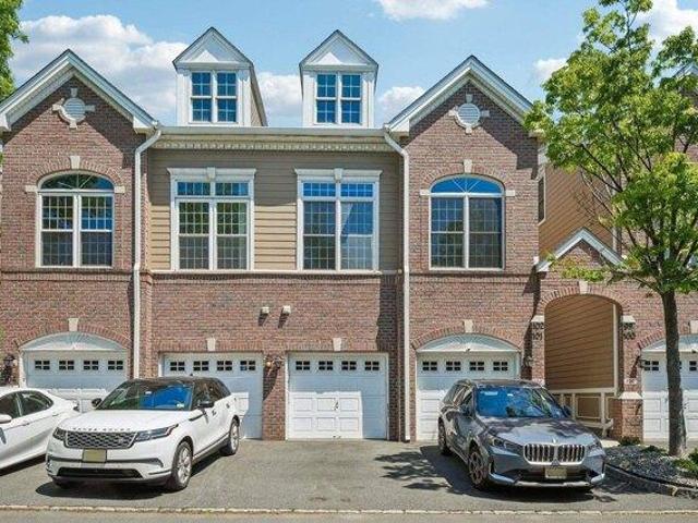 house with 2 bedroom, Guttenberg NJ DS104352929