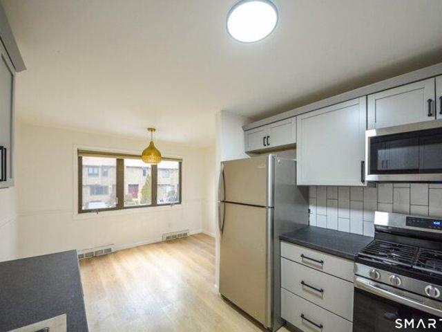 house with 2 bedroom, Hamden CT DS100162446
