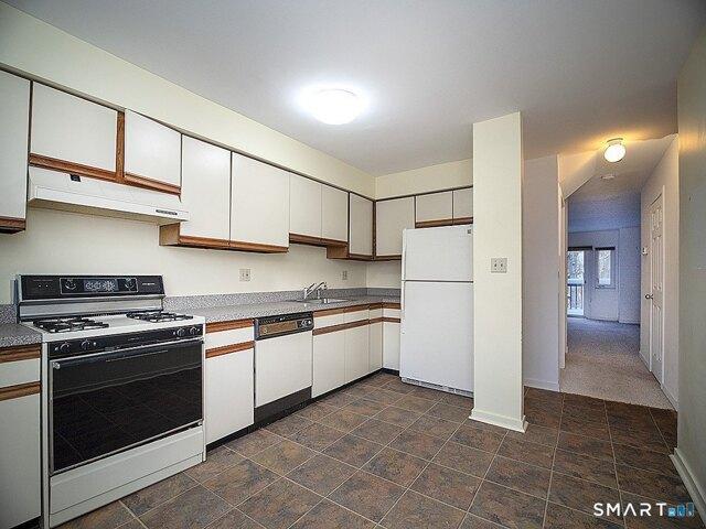 house with 2 bedroom, Hamden CT DS102477806