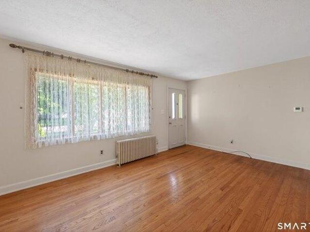 house with 2 bedroom, Hamden CT DS104150467