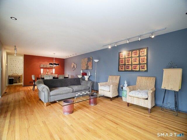 house with 2 bedroom, Hamden CT ES103071588