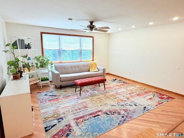 house with 2 bedroom, Hamden CT ES104790494