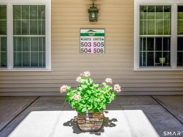 house with 2 bedroom, Hamden CT ES104261788
