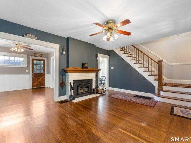 house with 2 bedroom, Hamden CT ES104300107