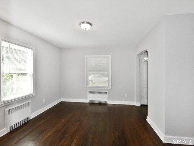 house with 2 bedroom, Hamden CT ES105192488