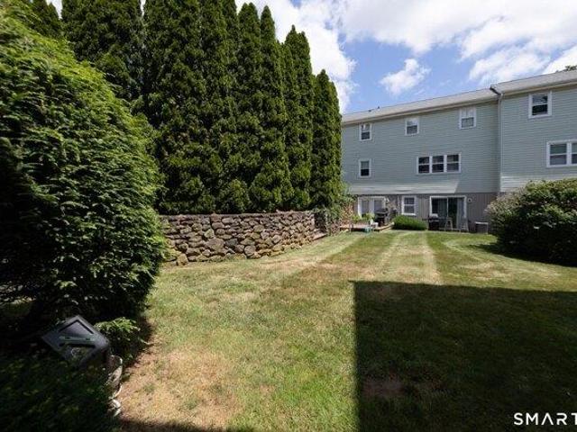 house with 2 bedroom, Hamden CT ES105208017