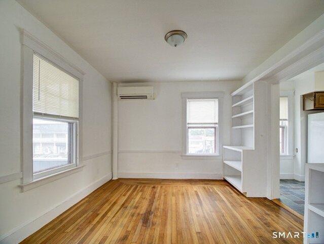 house with 2 bedroom, Hamden CT ES105254688