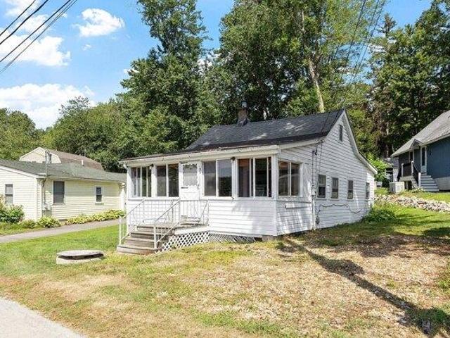 house with 2 bedroom, Hampstead NH ES105092445