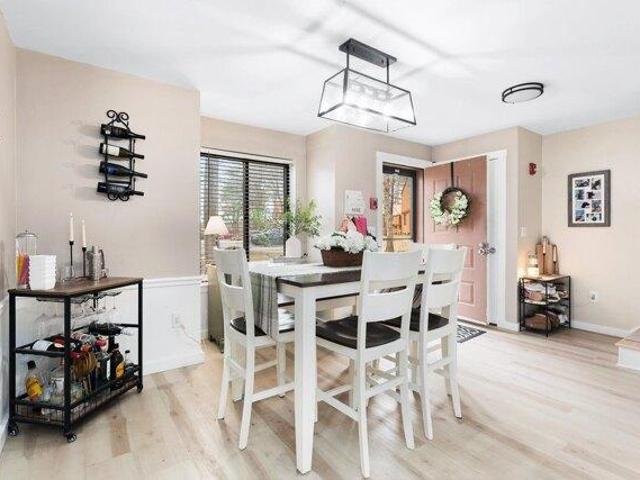 house with 2 bedroom, Hampton NH ES104922118