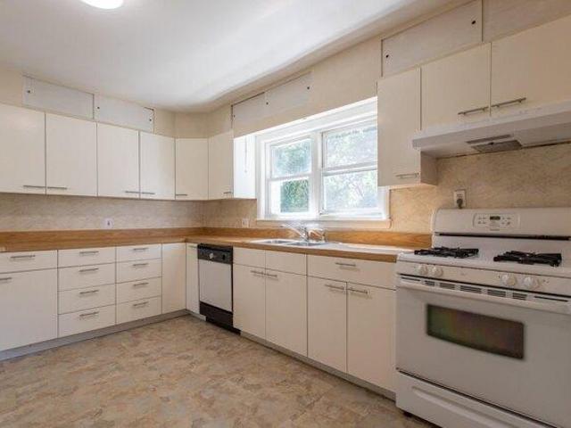 house with 2 bedroom, Hampton NH ES105106496