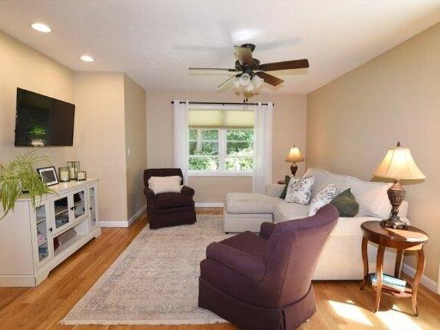 house with 2 bedroom, Halifax MA ES105093998