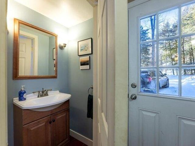 house with 2 bedroom, Hartford VT DLS101801732