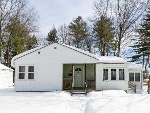 house with 2 bedroom, Hartford VT DS102317222